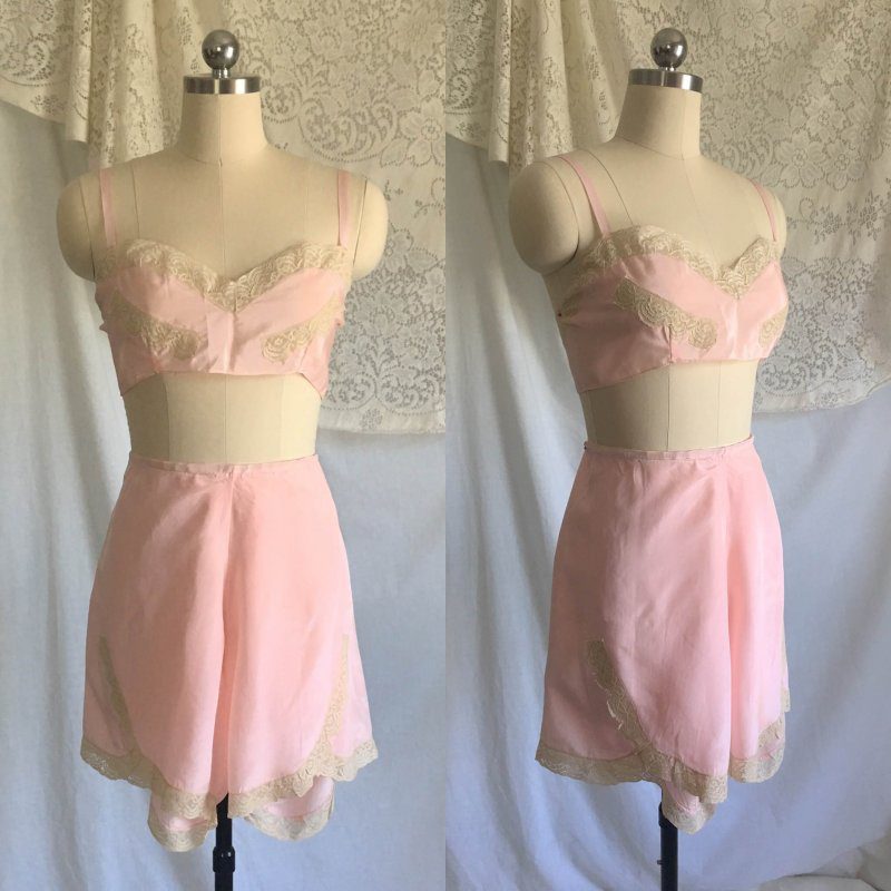 How to shop for vintage lingerie. Expert advice! | It's Beyond My Control